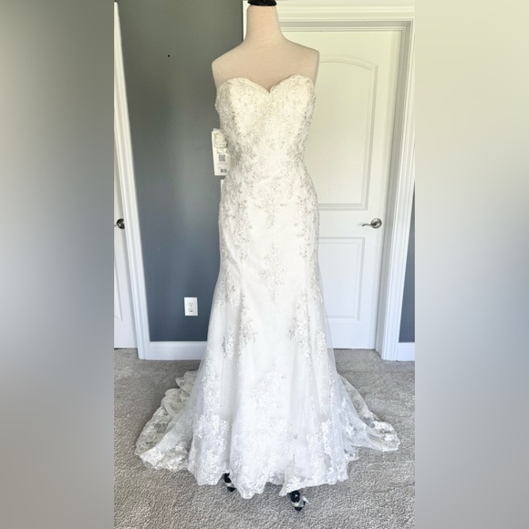Alfred Angelo | Dresses | Nwt Alfred Angelo Ivory Lace Strapless ...